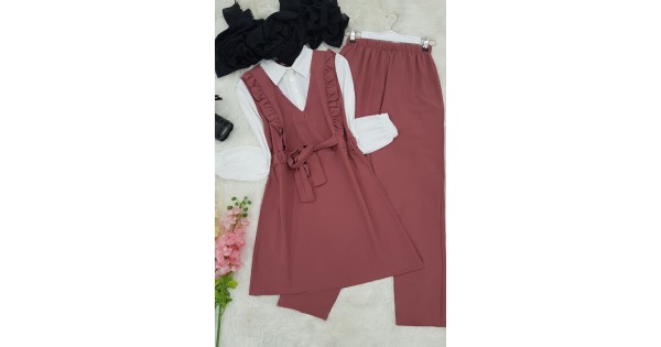 woman powder shirt garnish suits model